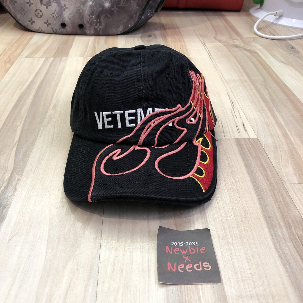 Vetements Fire Logo Cap/Topi Vetements Fire Logo – newbie-x-needs